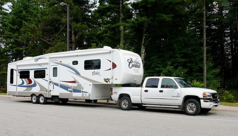 What's The Speed Limit For A Car Towing A Trailer On A Motorway?